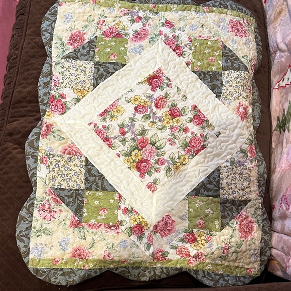 jcpenney | Bedding | Jcpenney Floral Patchwork Quilt Shams Cream Pink ...